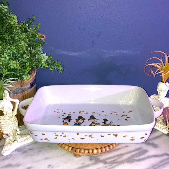 Peanuts | Kitchen | Snoopy Peanuts Fall Baking Dish | Poshmark